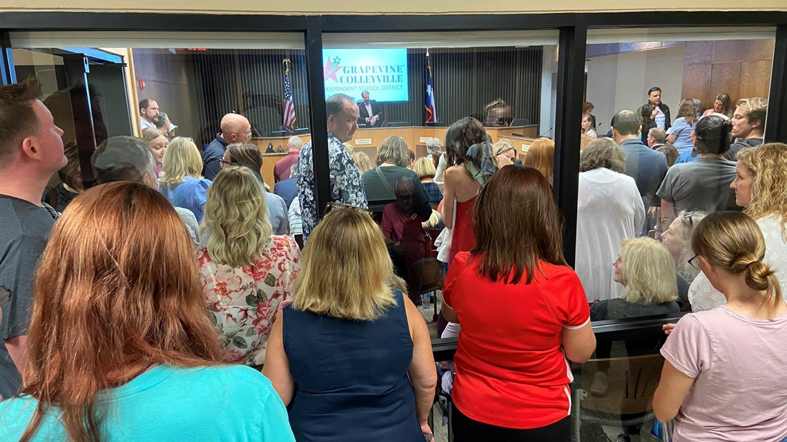 Grapevine-Colleyville ISD meeting focuses on CRT, books, gender | wfaa.com