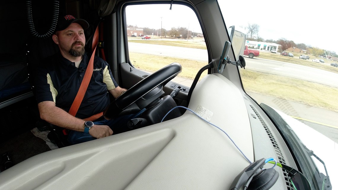 Texas truck driver travels America, delivering hope | wfaa.com