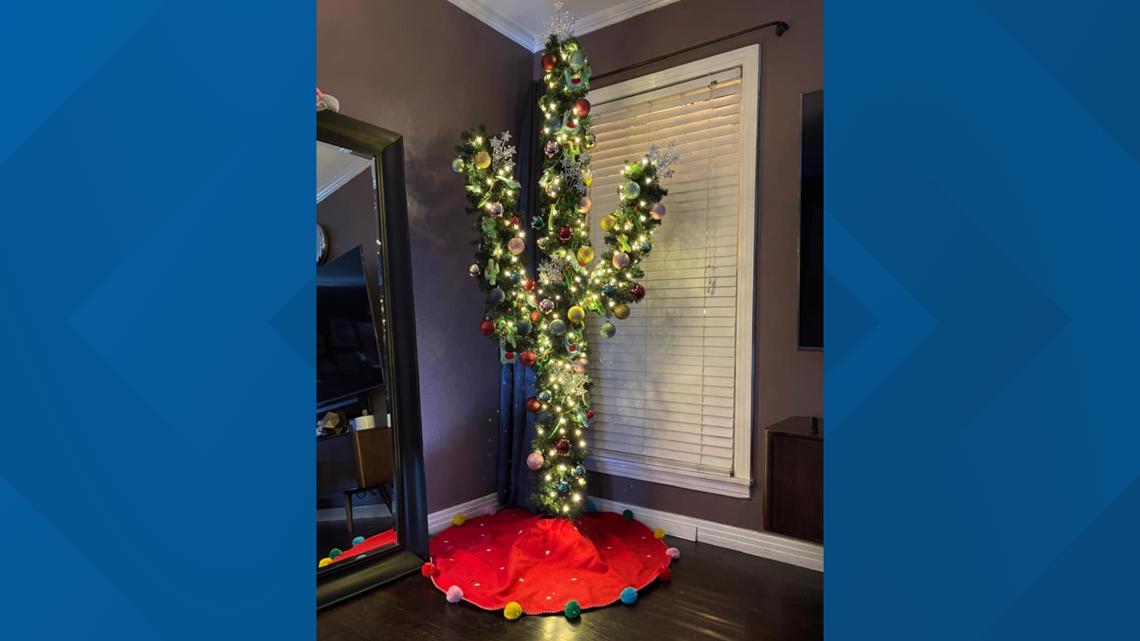 Your pictures: Flamingo Christmas tree, Whataburger Christmas tree ...