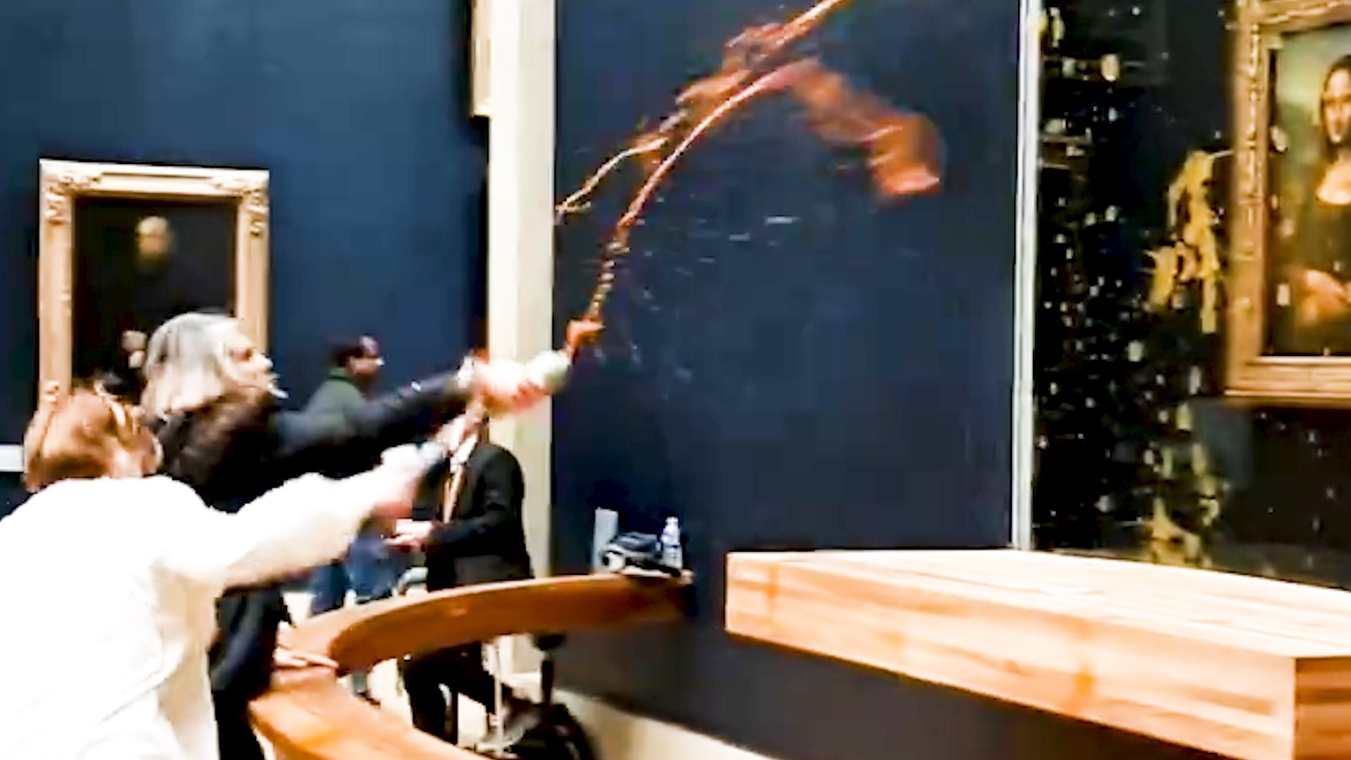 Protesters throw soup at Leonardo da Vinci masterpiece | wfaa.com