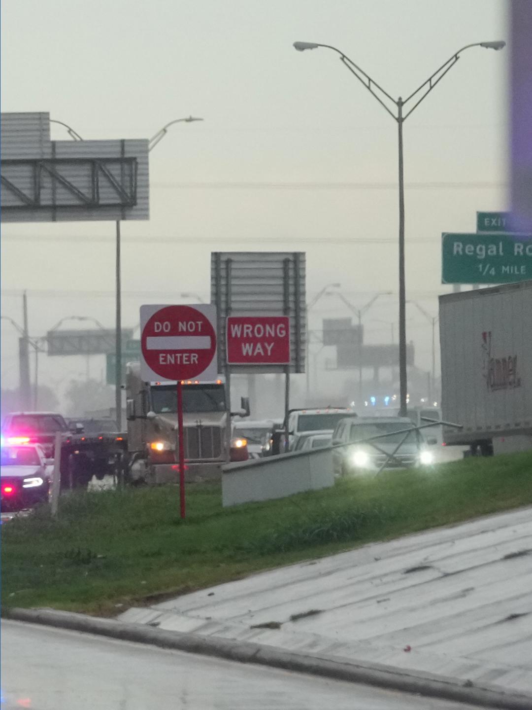 Dallas, Texas ICE facility shooting: I-35E closed as police respond ...