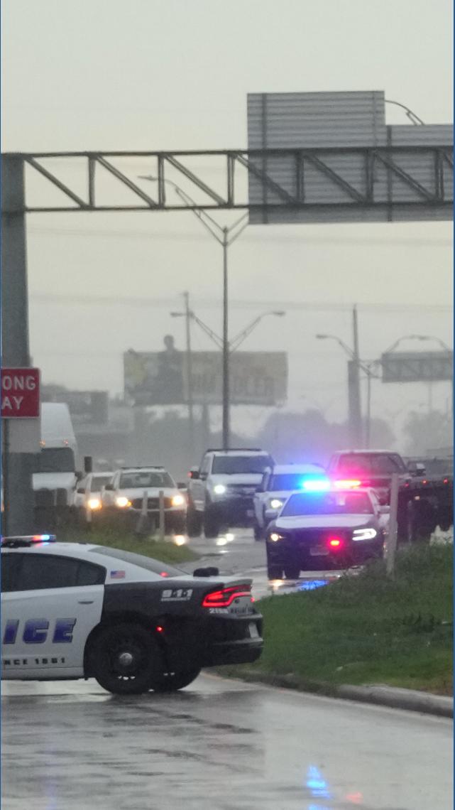 Dallas, Texas ICE facility shooting: I-35E closed as police respond ...
