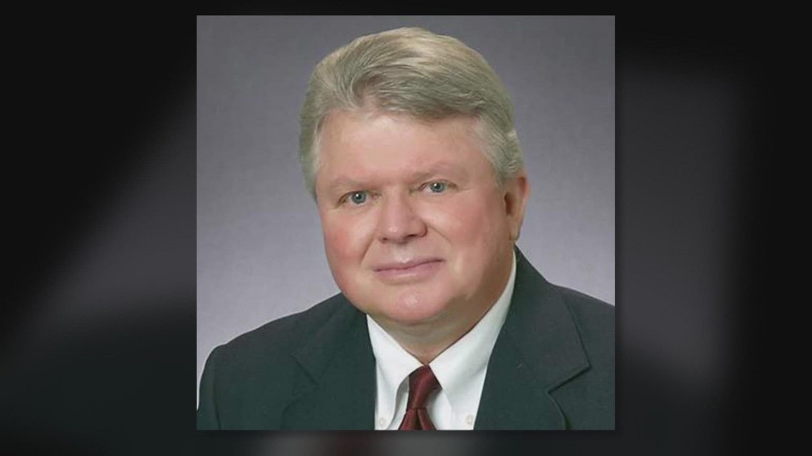 Funeral set for lead defense attorney in Aaron Dean trial | wfaa.com