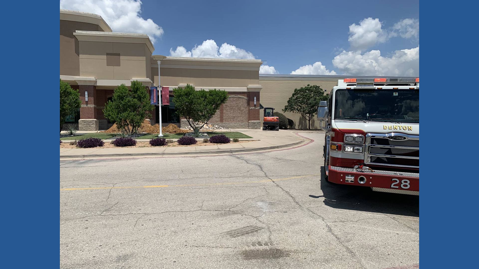 Gas leak causes temporary evacuation at Denton mall, authorities say ...