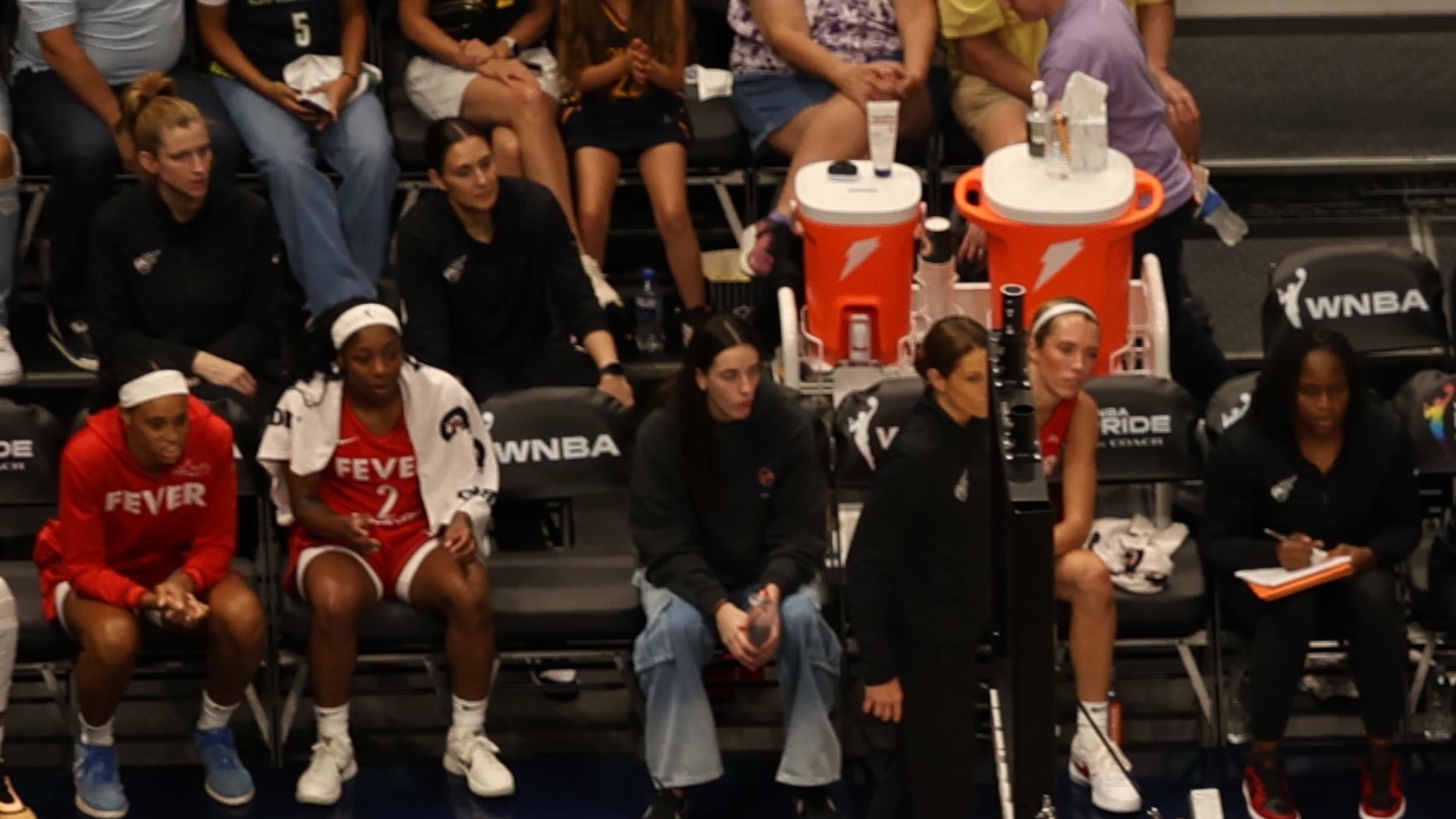 Fans celebrate WNBA stars at Dallas Wings game | wfaa.com