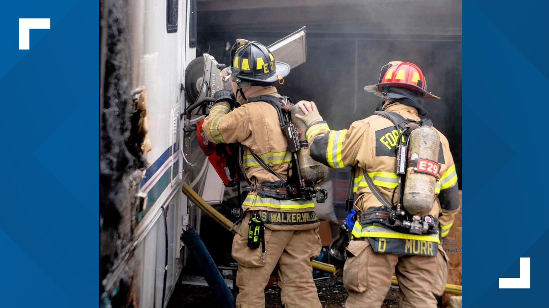 RV crashes into Fort Worth home: Video | wfaa.com