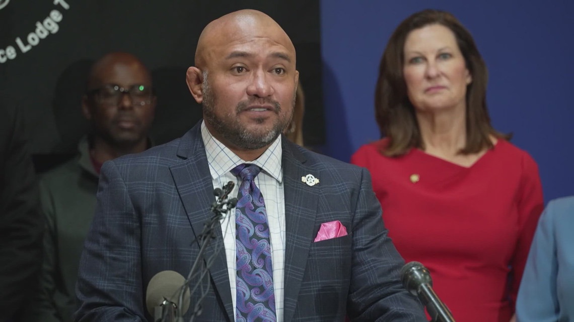 Dallas Police Association president placed on leave as grand jury ...