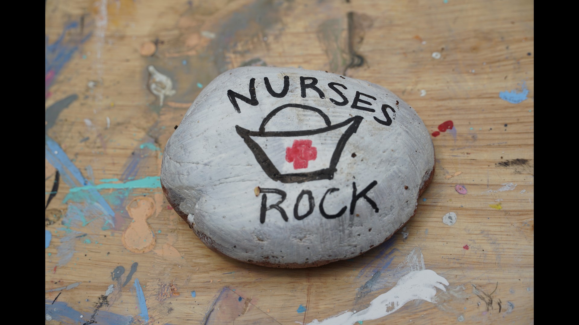 Daughter of nurse paints rocks to show appreciation for healthcare ...