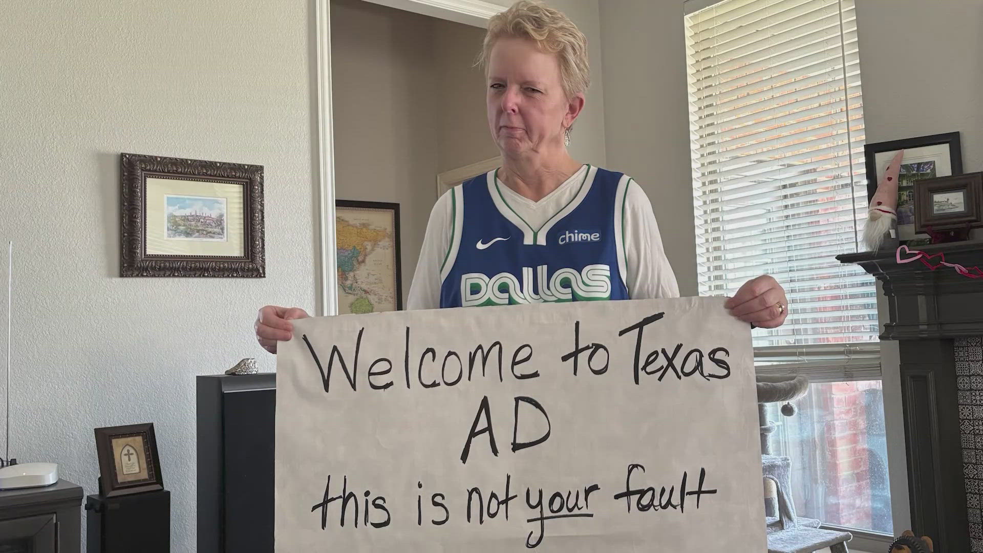 Dallas Mavericks fans get kicked out for 'Fire Nico' signs. But why ...