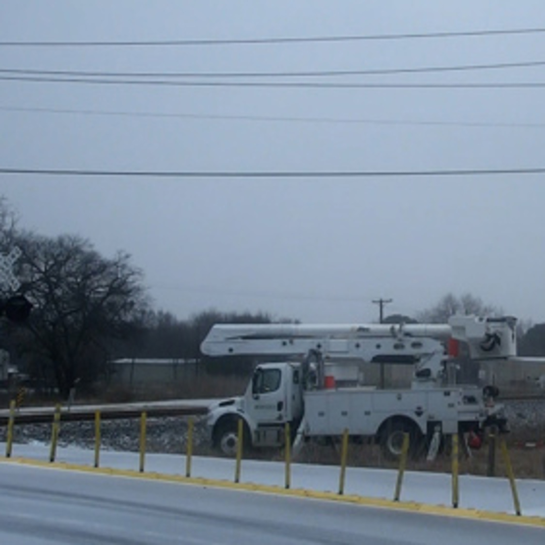 North Texas power outages: Thousands are without power Saturday ...