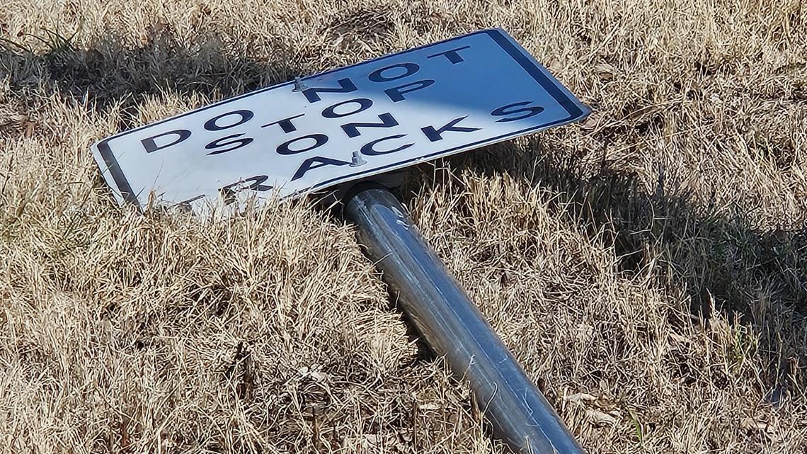 Dallas, Texas train crash: 2 killed in car near Market Center ...