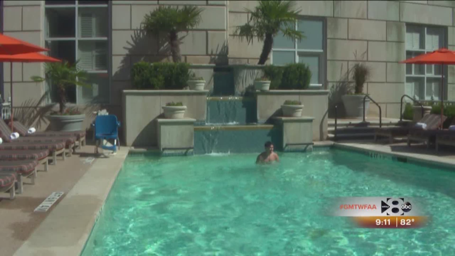Jump in and take a splash at Hotel Crescent Court's Pool | wfaa.com