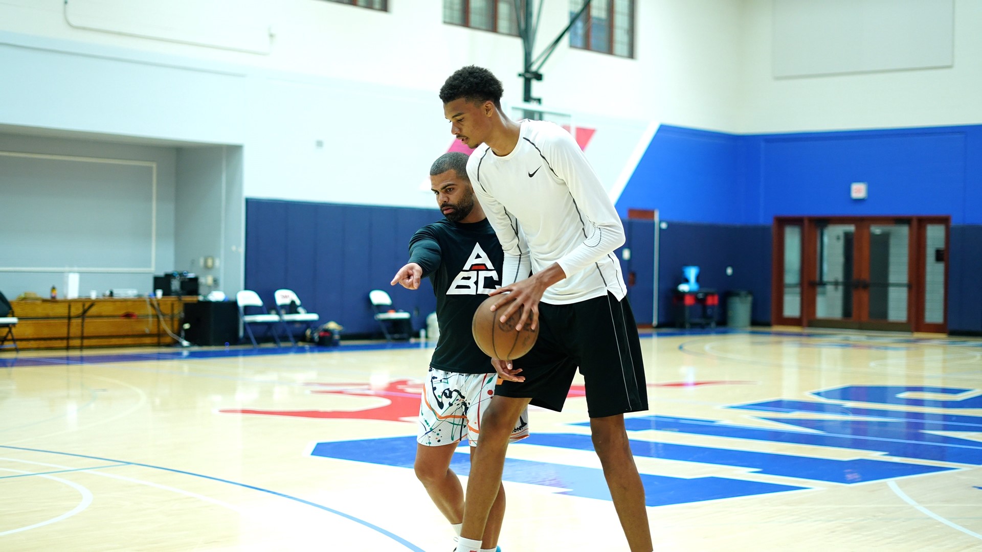 Victor Wembanyama's unique connection to Dallas | wfaa.com