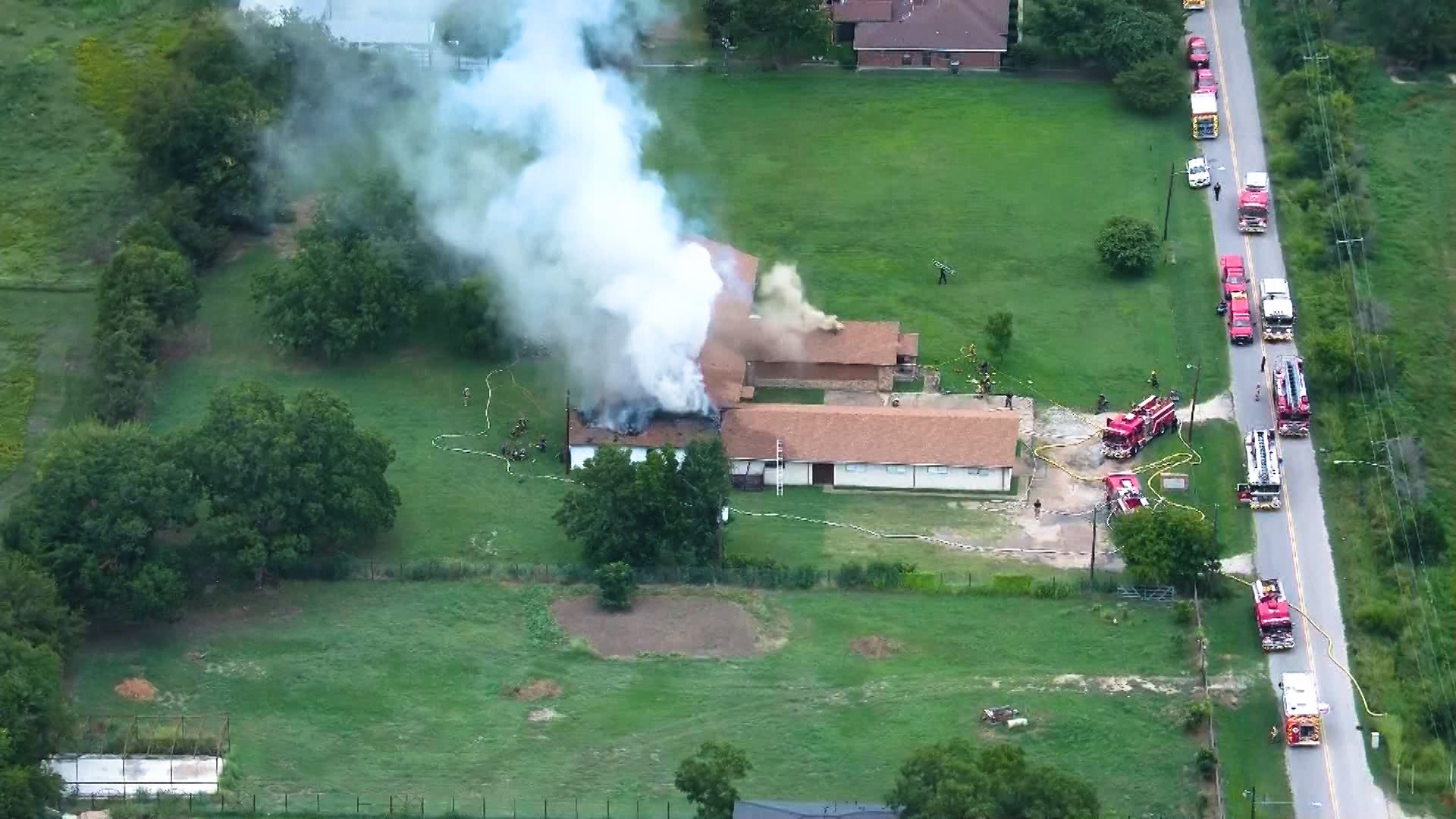 Dallas, Texas Pleasant Valley Baptist Church fire: Latest updates ...