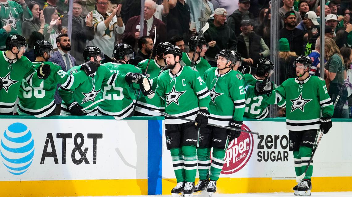 Benn's power-play goal, Oettinger's 25 saves lead Stars past Golden ...
