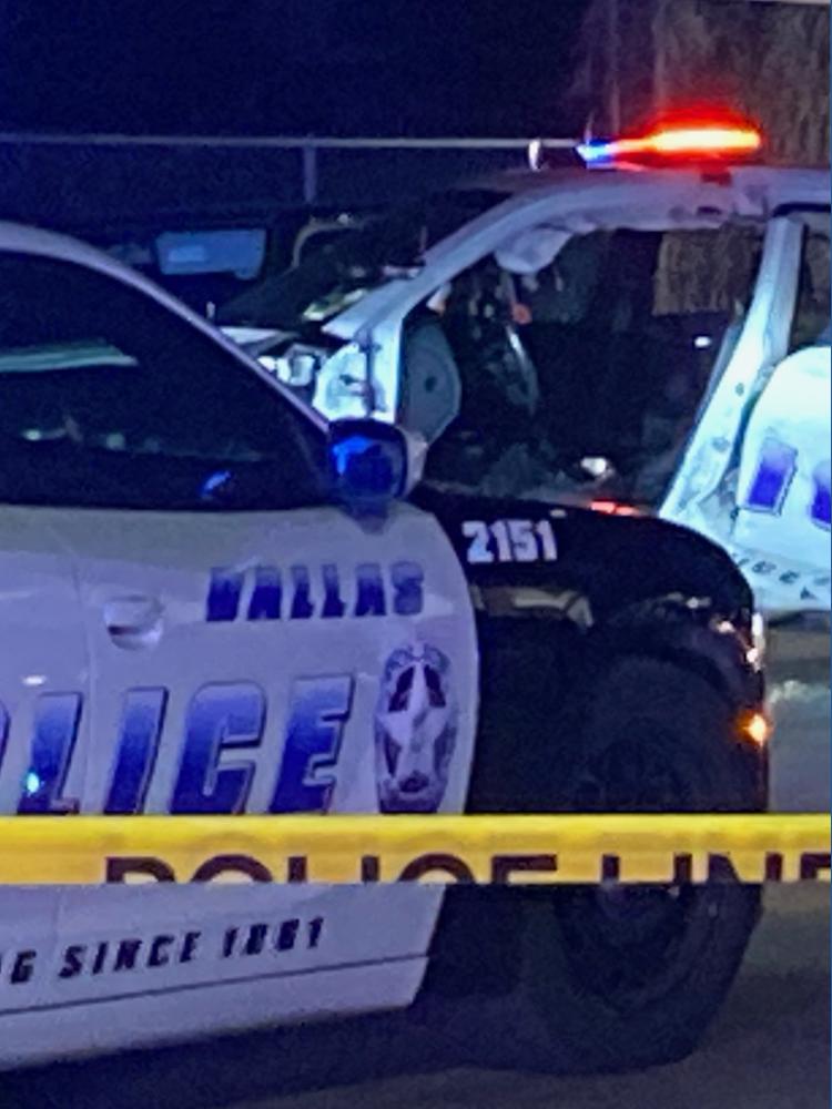 Dallas police officer hospitalized after crash | wfaa.com