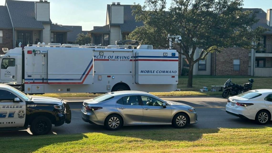 Man taken into custody after hours-long SWAT standoff in Irving | wfaa.com