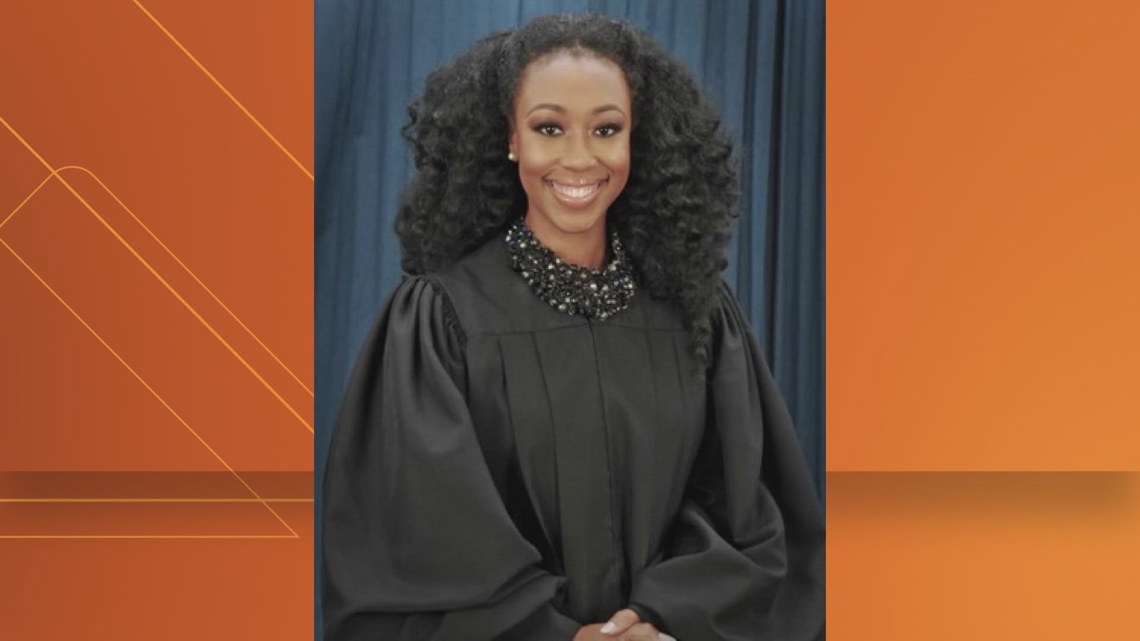 Dallas judge Amber Givens resigns to challenge District Attorney John ...