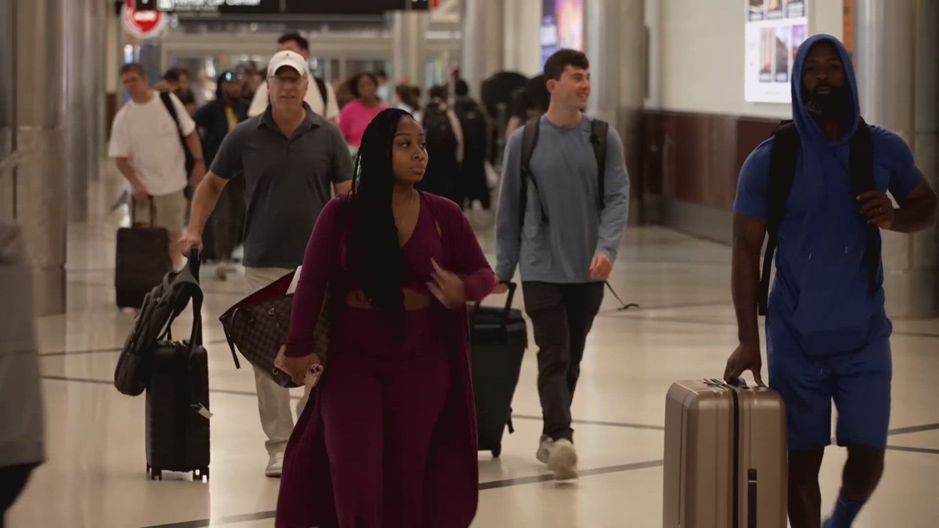 Air traffic reductions to take effect at major airports: Latest updates ...