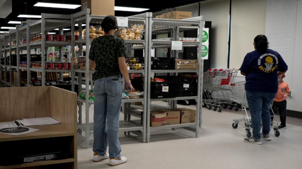 Dallas ISD opens Resource Center South to meet family needs | wfaa.com