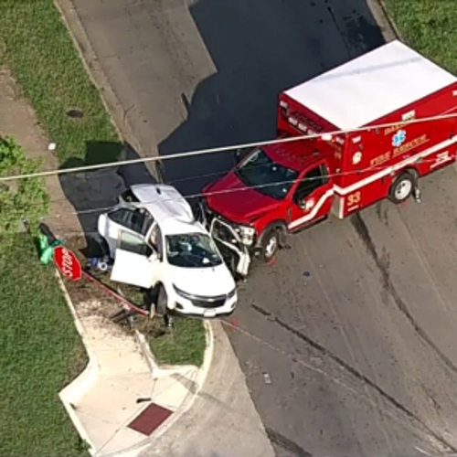 One dead, four injured in a fatal crash in Southern Dallas involving a ...