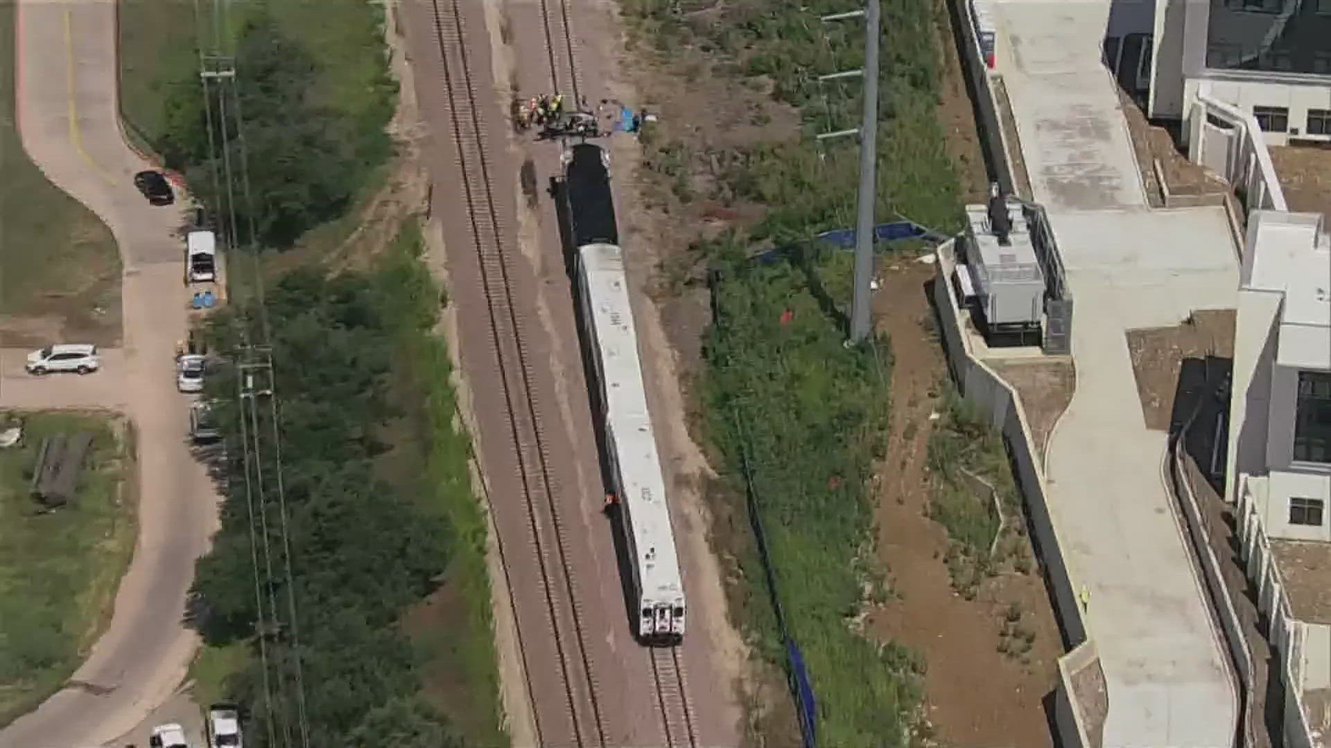 2 killed after Trinity Railway Express train crashes into car in Dallas ...
