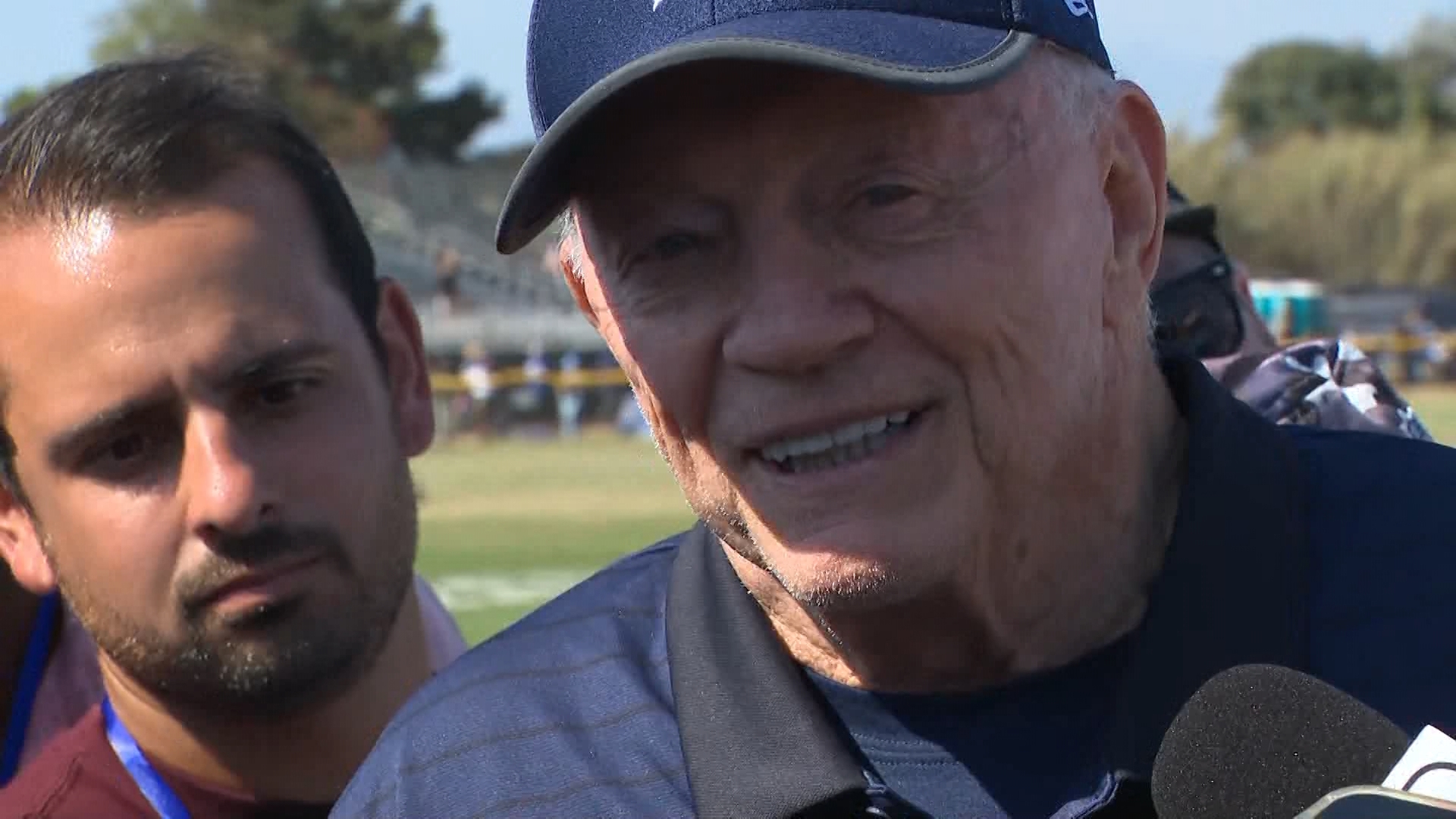 Cowboys owner Jerry Jones calls Micah Parsons' trade request 'business as usual' | wfaa.com