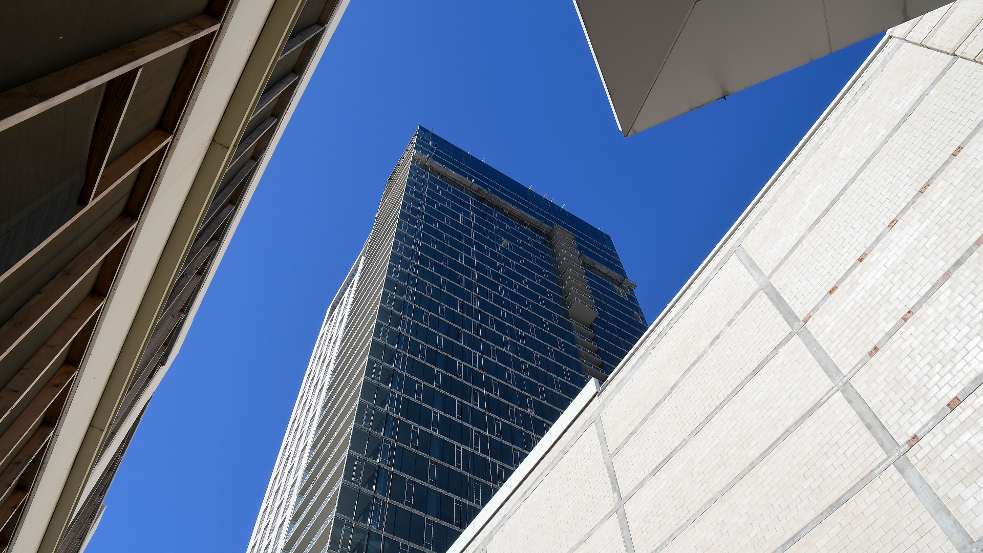 Victory Park’s tallest tower launches leasing — take a look inside ...