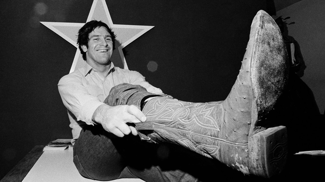 Former Dallas Cowboys star fullback Walt Garrison dies at 79 | wfaa.com