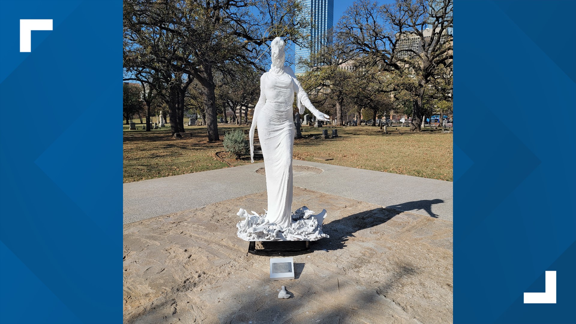 What was that weird statue in Downtown Dallas? | wfaa.com
