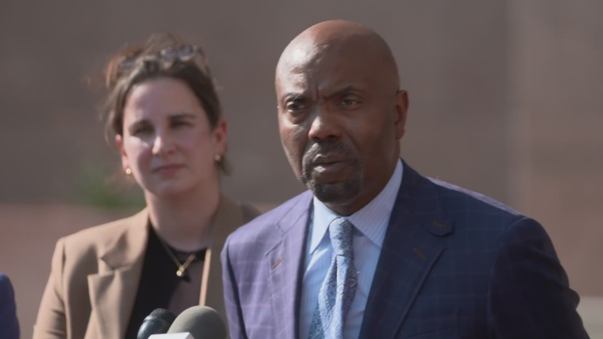 UPDATE: Jury continues to deliberate Roy Oliver's civil trial | wfaa.com