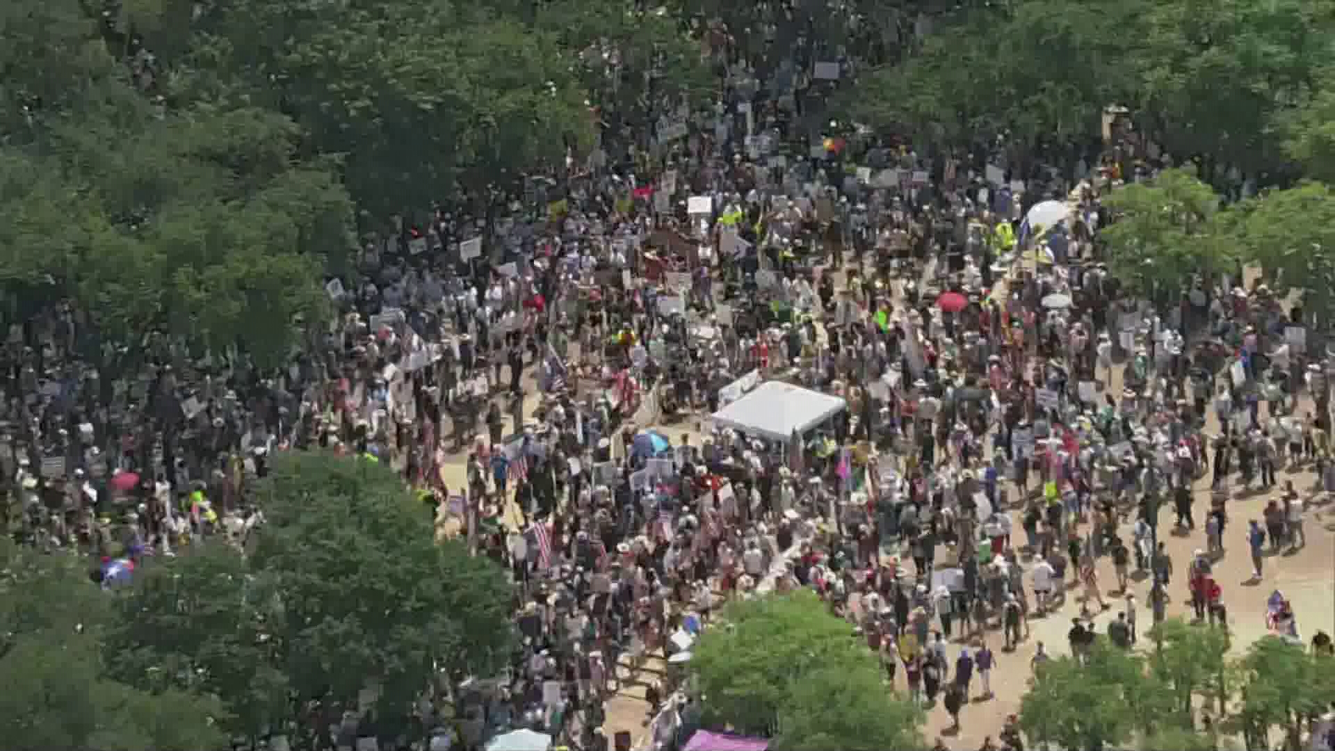 No Kings protest: Rallies in North Texas over Trump, immigration, ICE ...