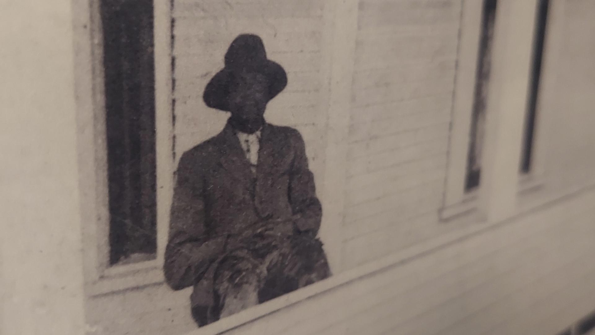 Forney honors blacksmith who fixed the first automobile in Texas | wfaa.com
