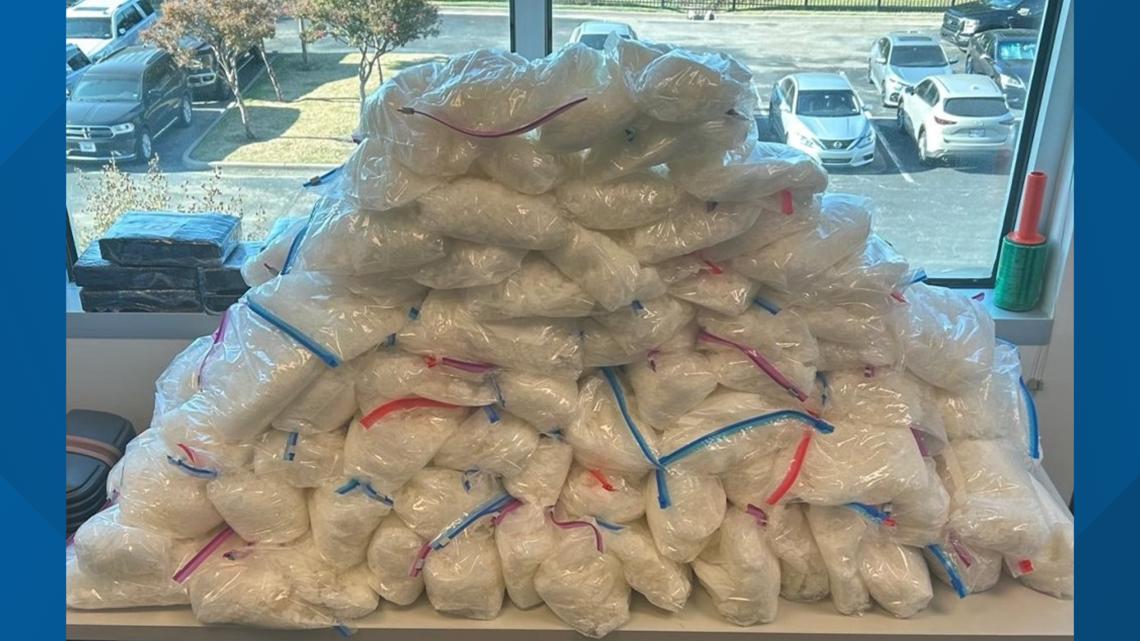 Dallas, Texas: 330 pounds of meth siezed during traffic stop | wfaa.com