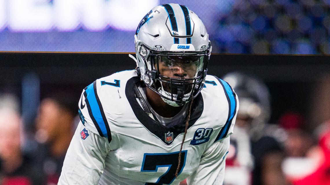 Cowboys sign Jadeveon Clowney to bolster Dallas' defense | wfaa.com