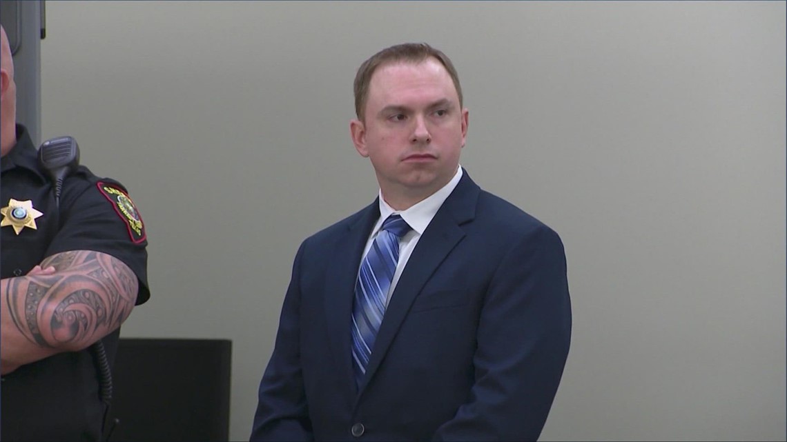 How did Aaron Dean receive a longer sentence than Amber Guyger despite ...