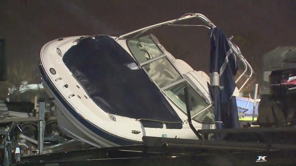 Boat owners wait to clean up after Lake Lewisville sees significant ...