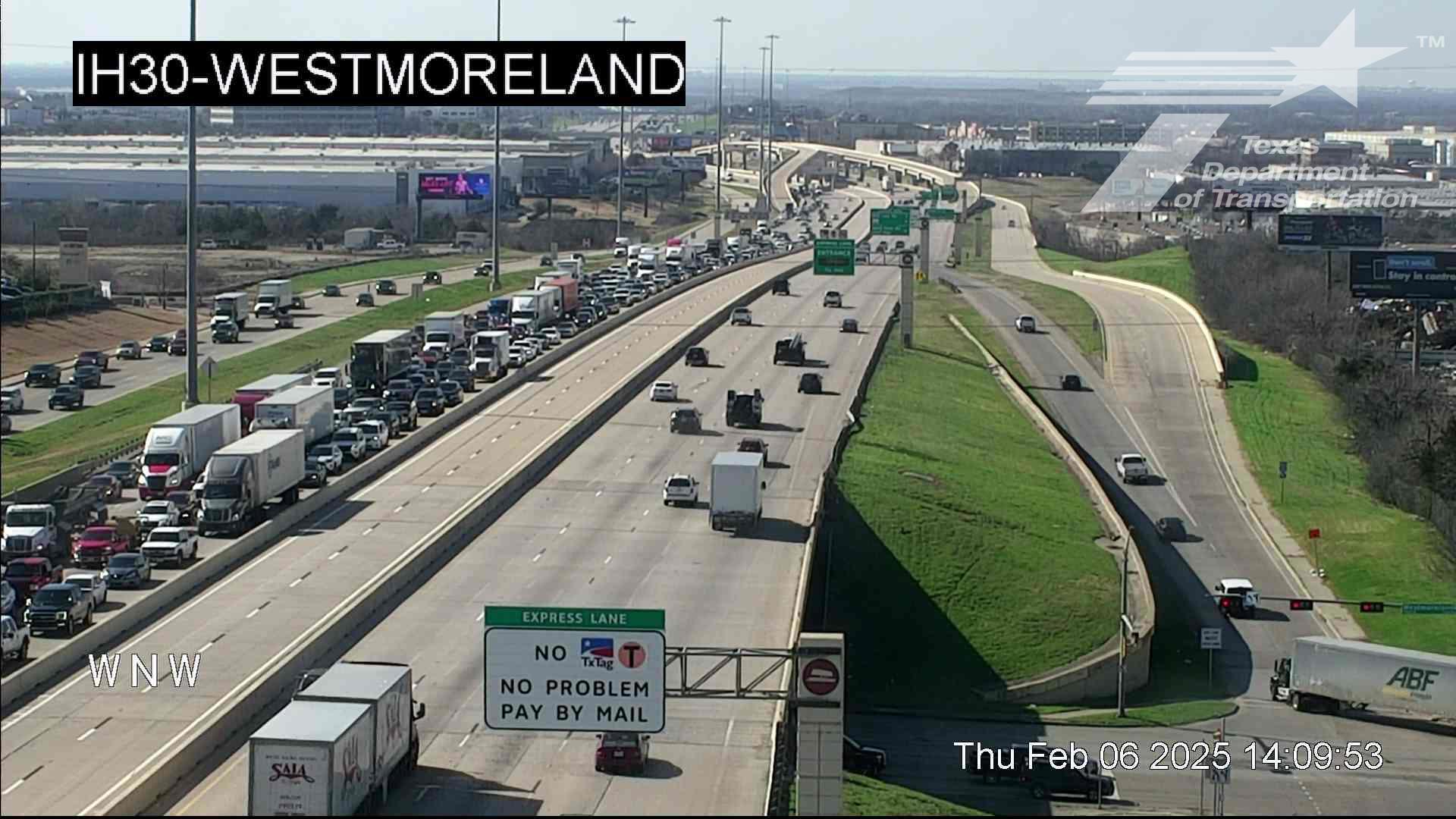 Fatal motorcycle crash causes I-30 traffic backup in Dallas | wfaa.com
