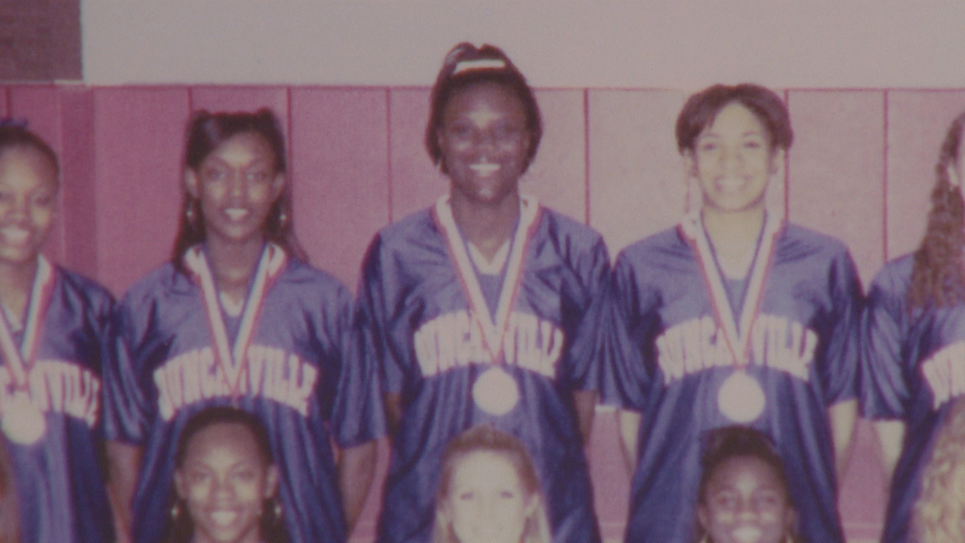 Friends honor legacy of Duncanville WNBA star who died this week | wfaa.com
