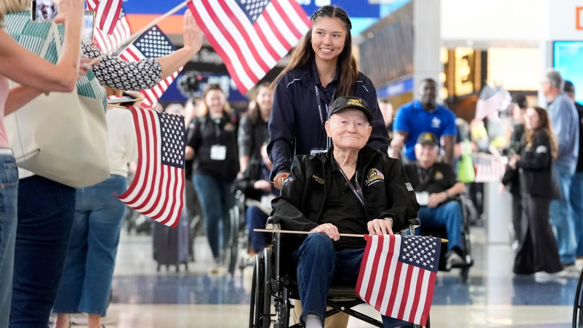 World War II vets take off to France for D-Day 80th anniversary | wfaa.com