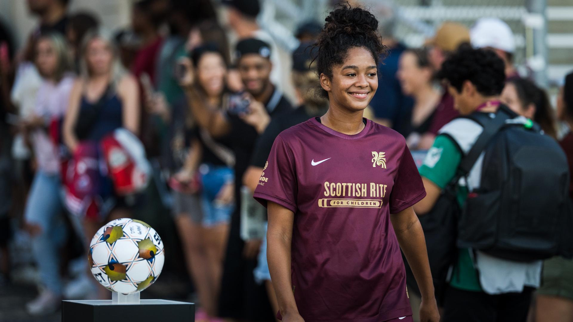 Dallas Trinity FC foward Rhea Moore, 15, scores game-winning goal ...