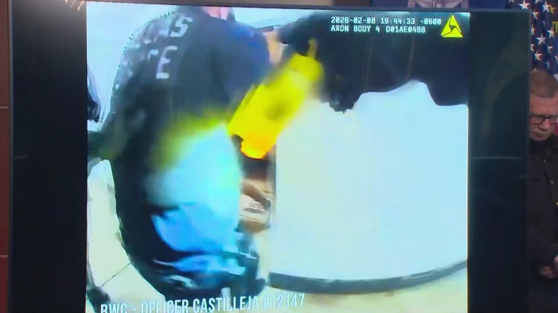 New bodycam footage of deadly Dallas PD shooting | wfaa.com