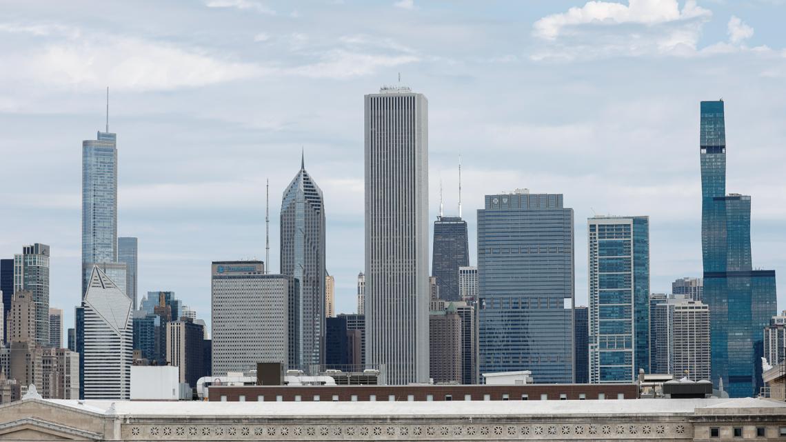 Why Chicago? Texas House Democrats leave the state, breaking quorum ...