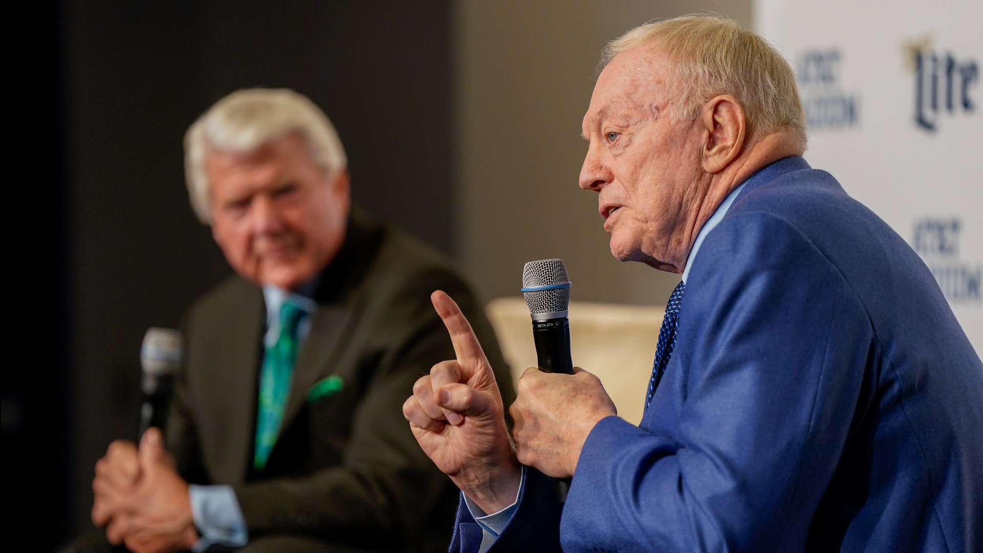 Cowboys vs. Lions | Jimmy Johnson inducted to Ring of Honor | wfaa.com