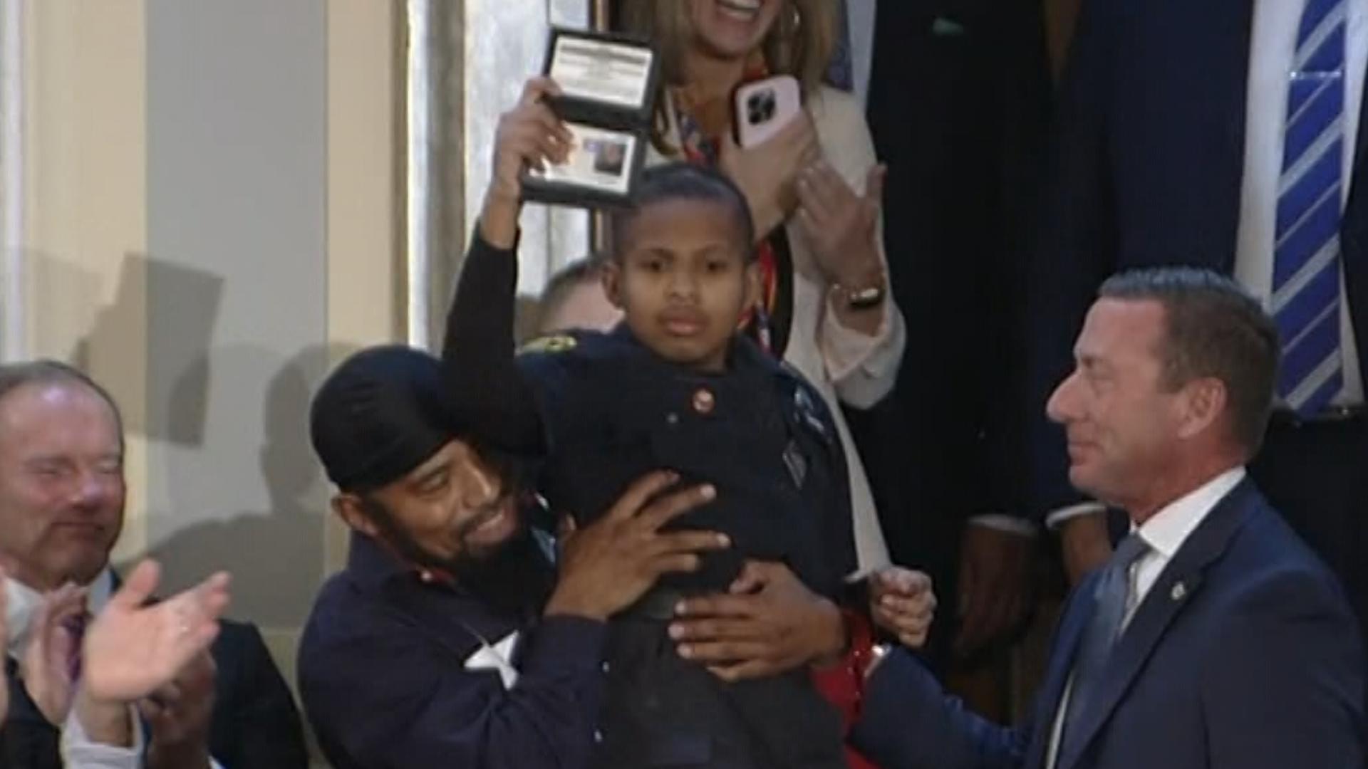 President Trump makes 13-year-old cancer survivor honorary Secret ...