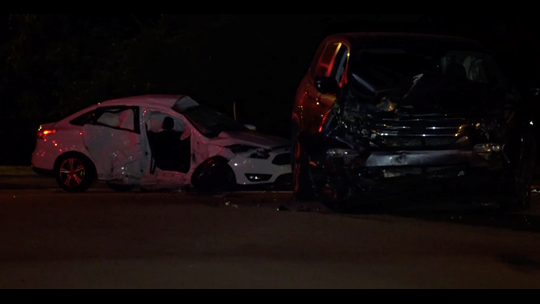 Driver flees after overnight fatal crash in Carrollton, police say ... Driver flees after overnight fatal crash in Carrollton, police say ...
