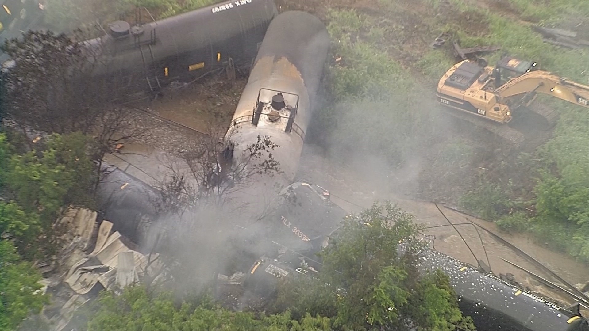Fumes from train derailment cause evacuations in south Fort Worth ...