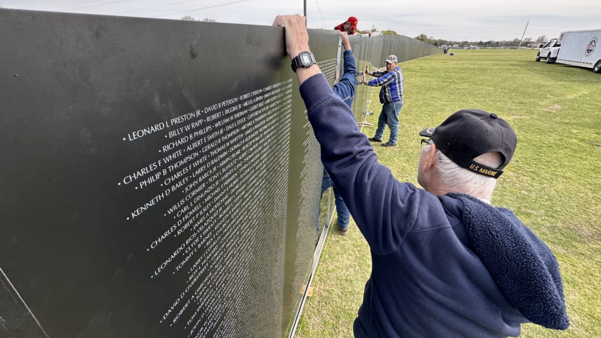 Traveling replica of Vietnam War memorial arrives in Wise County | wfaa.com