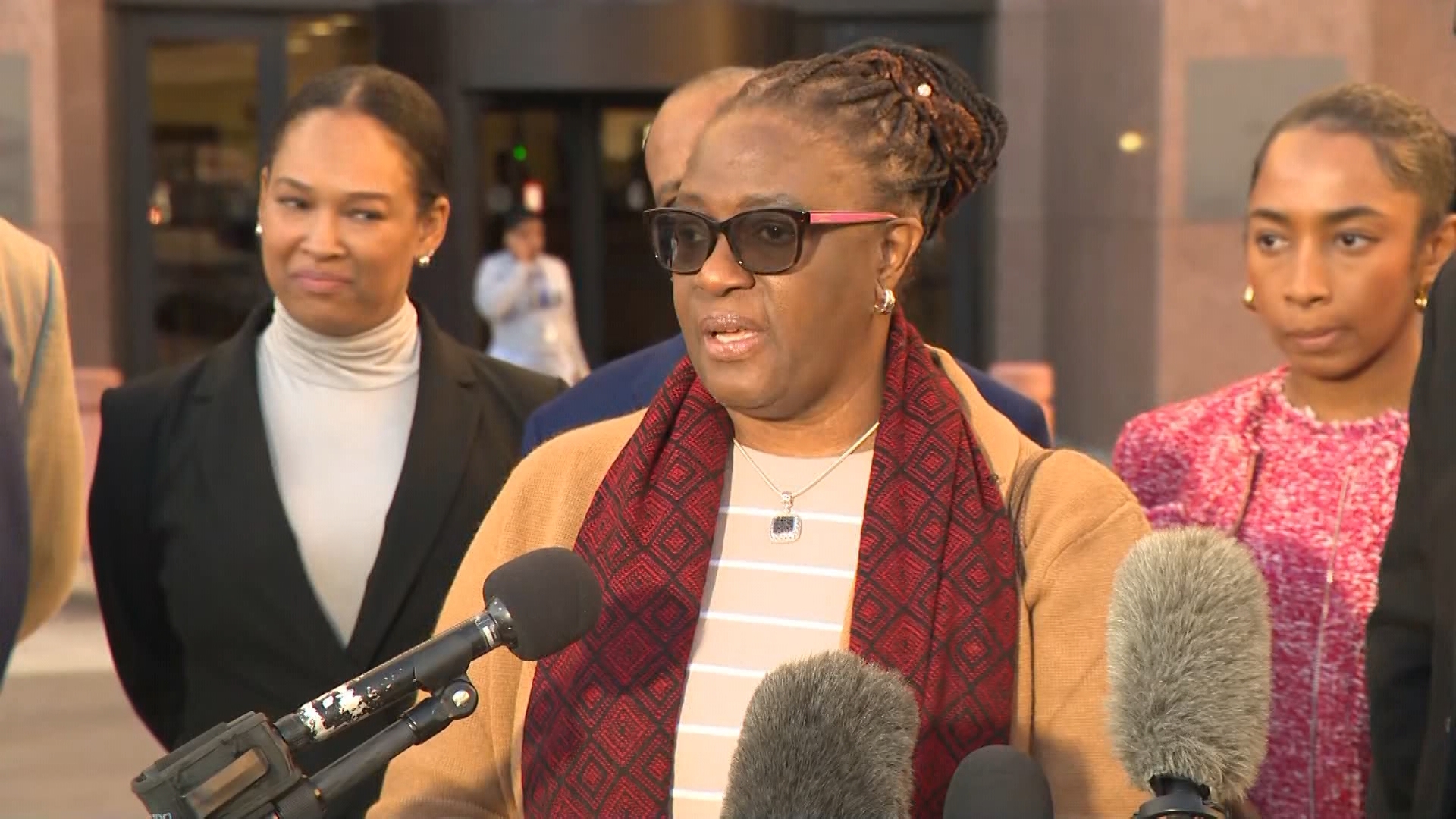 Botham Jean's family speaks after jury awards them nearly $100 million ... Botham Jean's family speaks after jury awards them nearly $100 million ...