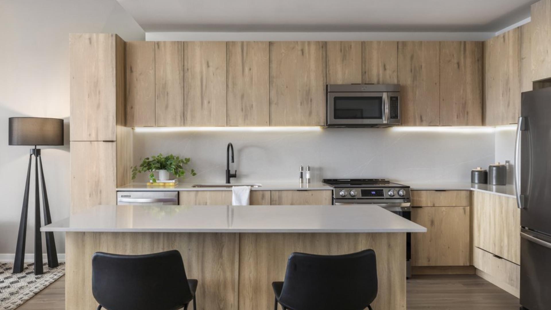 3700M Uptown high-rise threatened with foreclosure | wfaa.com